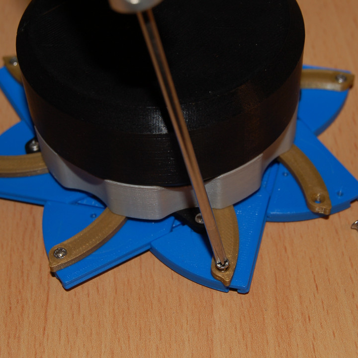 3D Printable Aperture Iris Box by Brien Allison