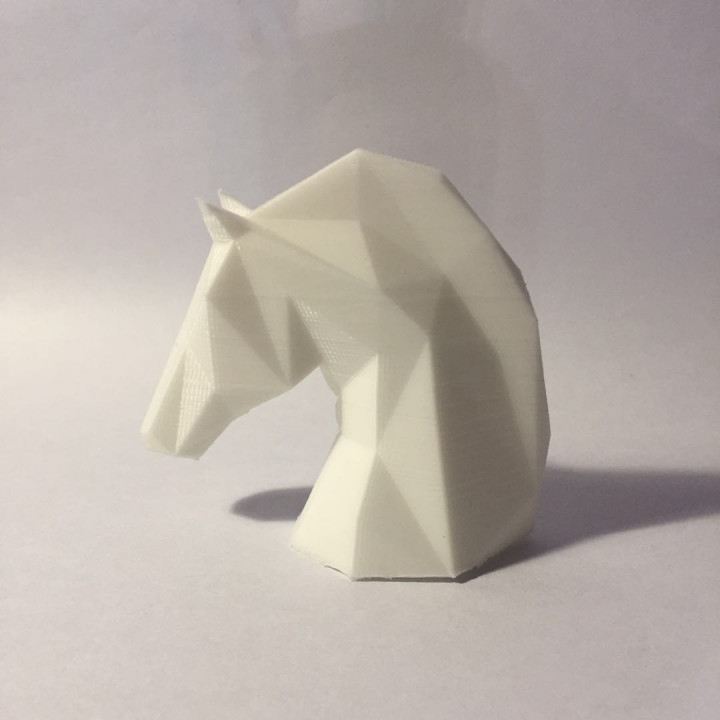 3D Printable low poly horse head by Artface