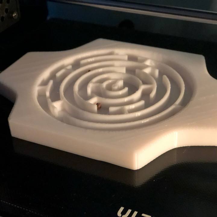 3D Printable How To Make Your Own Maze Board In SelfCAD by SelfCAD