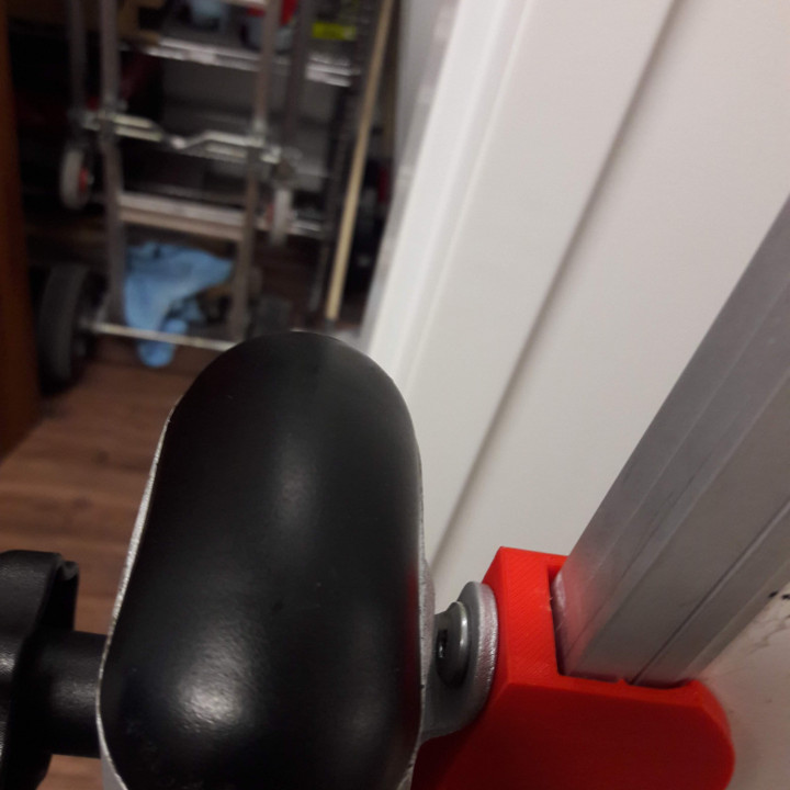 3D Printable Bestrite Rotating Whiteboard Clamp by Kaleb Karns