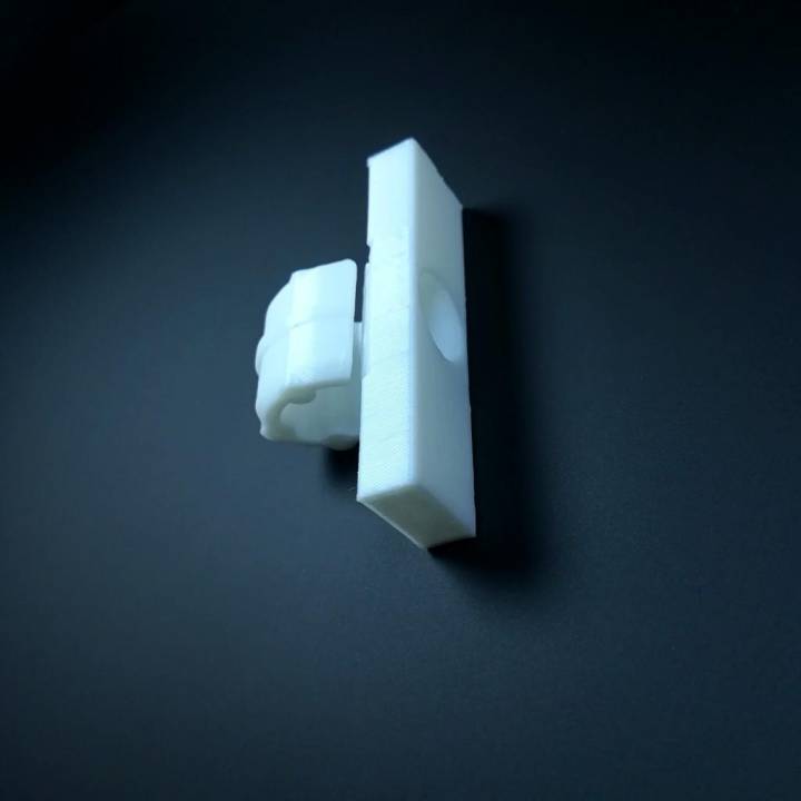 3D Printable badge holder v2 by Joey Gallinal