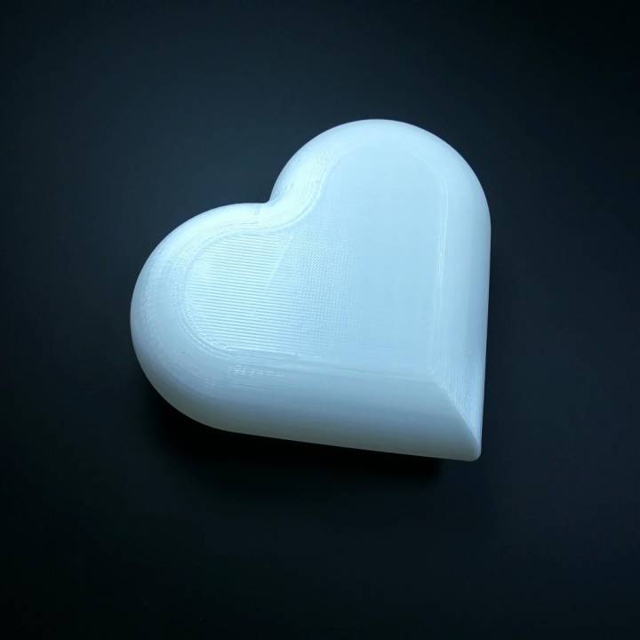 3D Printable Round Heart by Josiah Herring