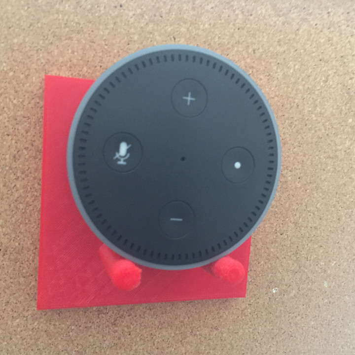 3D Printable Universal Smart Holder by Levi Giesbrecht