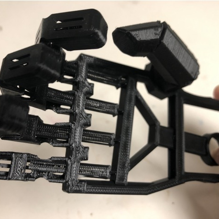 3D Printable RoboHand by Cisco3D Designs