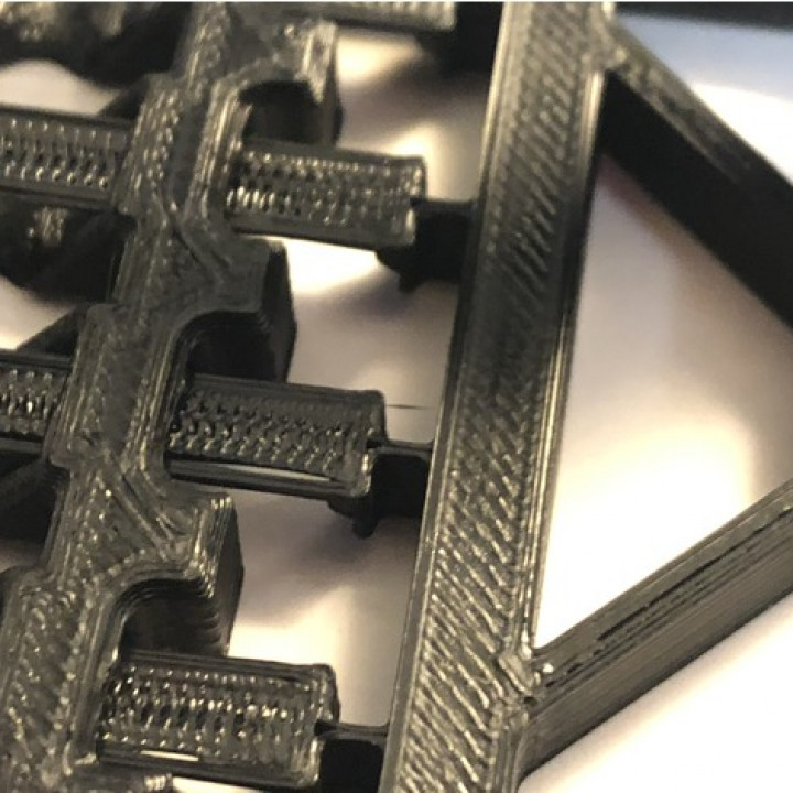 3D Printable RoboHand by Cisco3D Designs