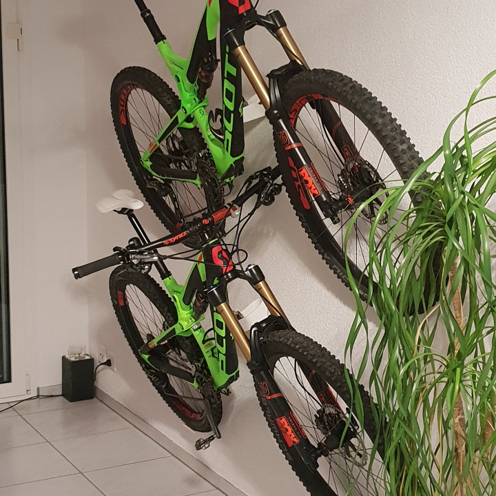 3D Printable Bike Wall Mount by Thomas Kunz