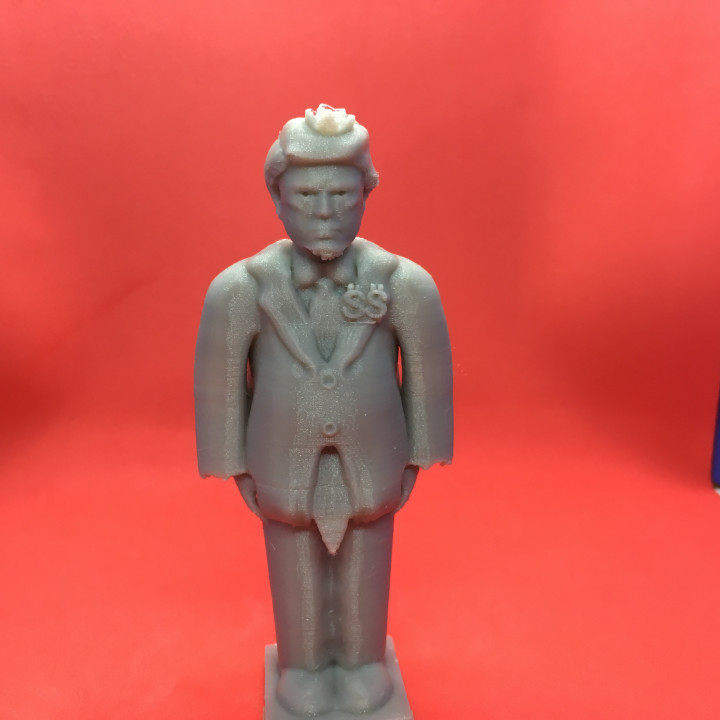 3D Printable Trump Chess by Paul
