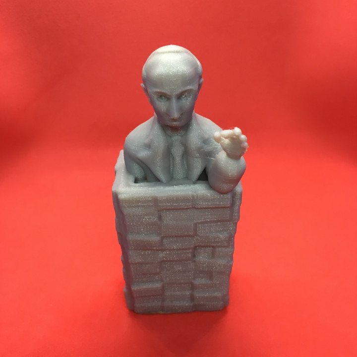 3D Printable Trump Chess by Paul