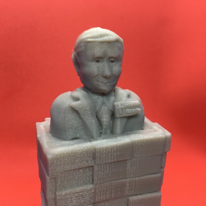 3D Printable Trump Chess by Paul