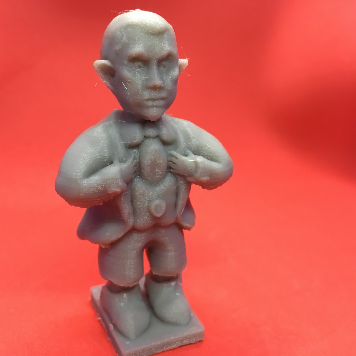 3D Printable Trump Chess by Paul