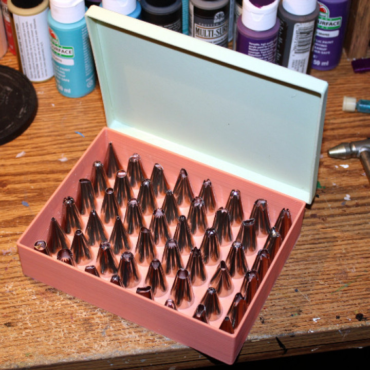 3D Printable Cake Decorating Piping Tip Organizer Case by Derek Tombrello