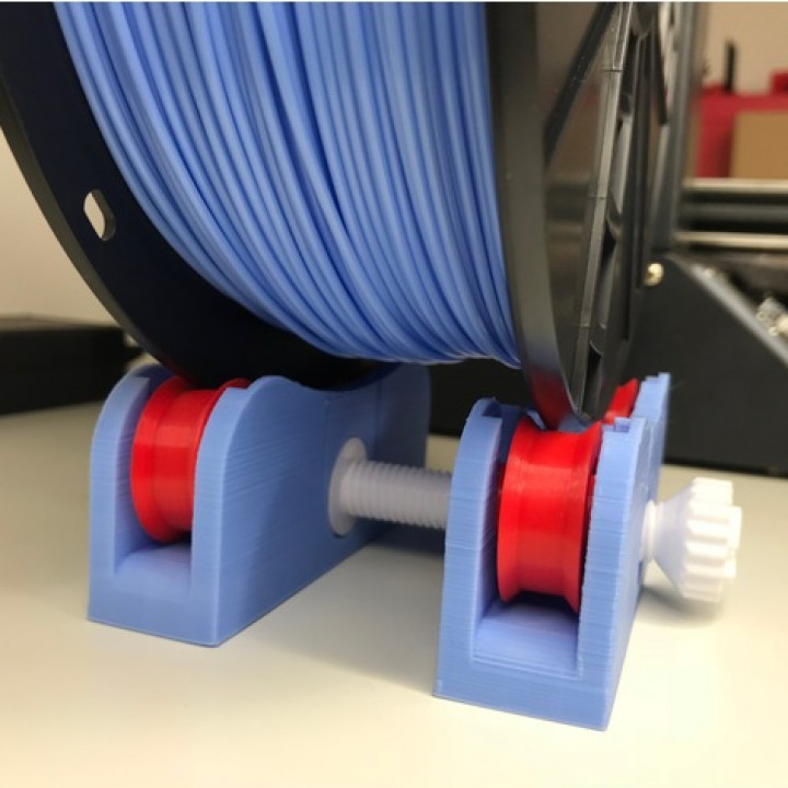 3D Printable Universal Spool Roller by Ubaid Mithawalla