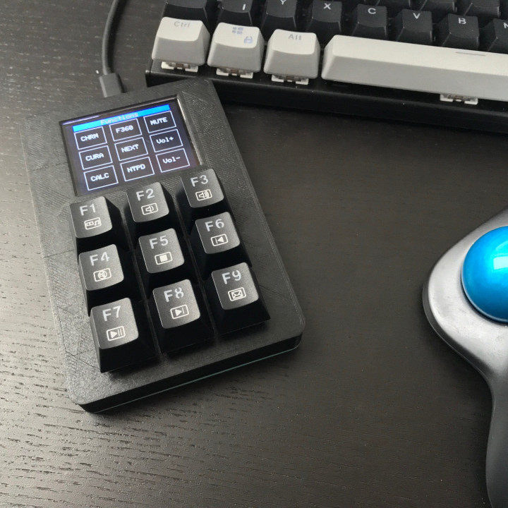 3D Printable Custom Mechanical Keypad with Display by Jürgen F