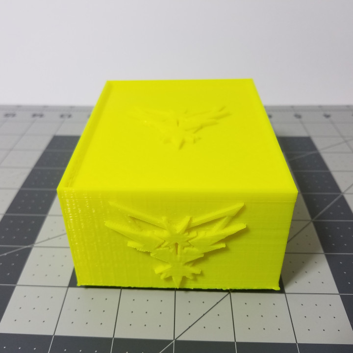 3D Printable pokemon card holder by David Rosado