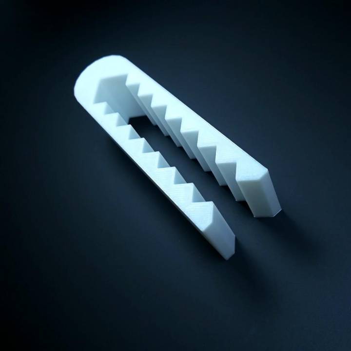 3D Printable Chip Clip by Chris Nesbit