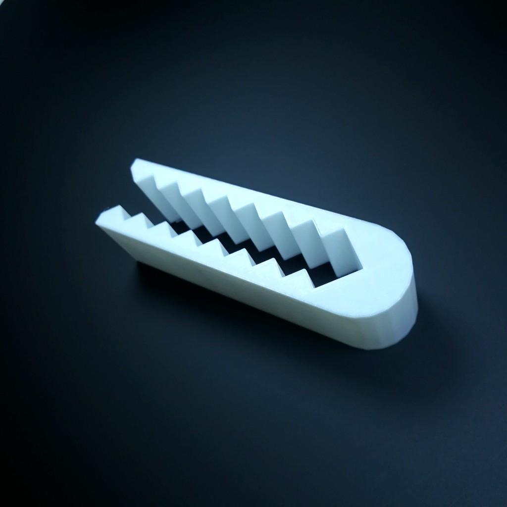 3D Printable Chip Clip by Chris Nesbit
