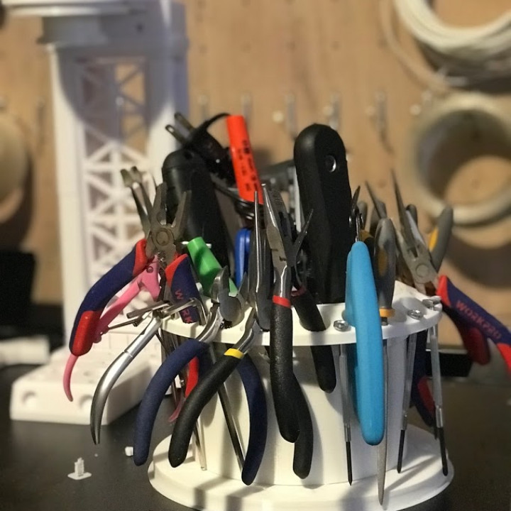 3D Printable Tool holder by Tom Quach