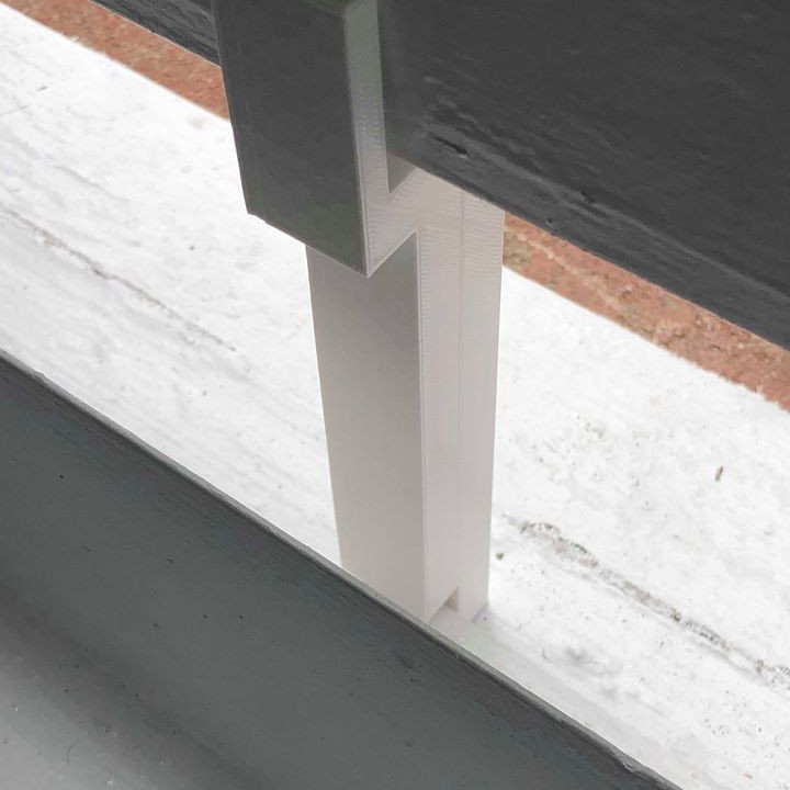 3D Printable Window Prop by Bob Blanco