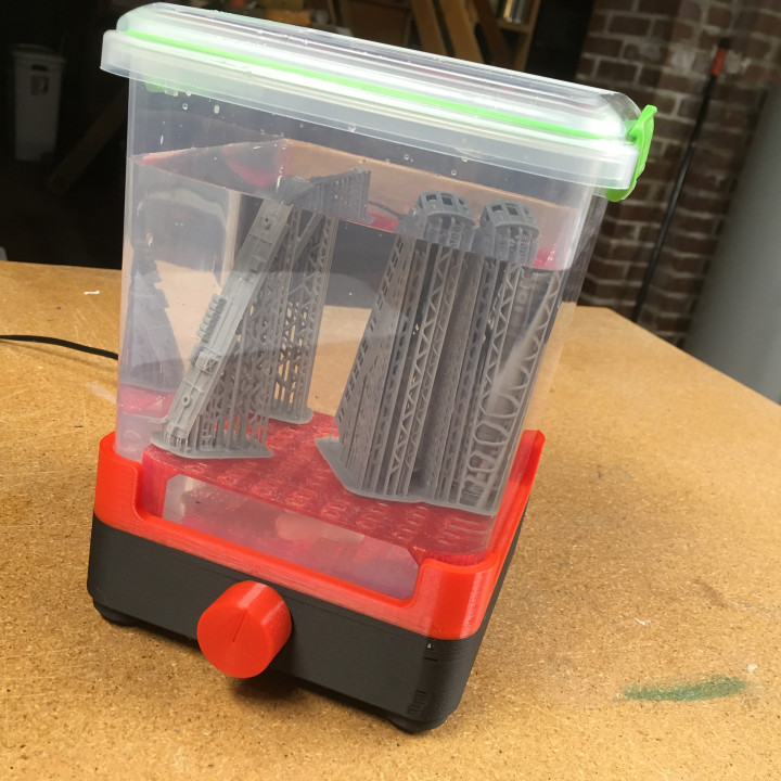 3D Printable Resin Printer Washing Station by Jason Kelly
