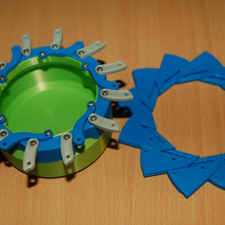 3D Printable 12 Leaf Aperture Iris Box by Brien Allison