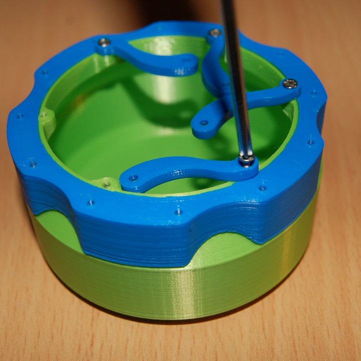 3D Printable 12 Leaf Aperture Iris Box by Brien Allison