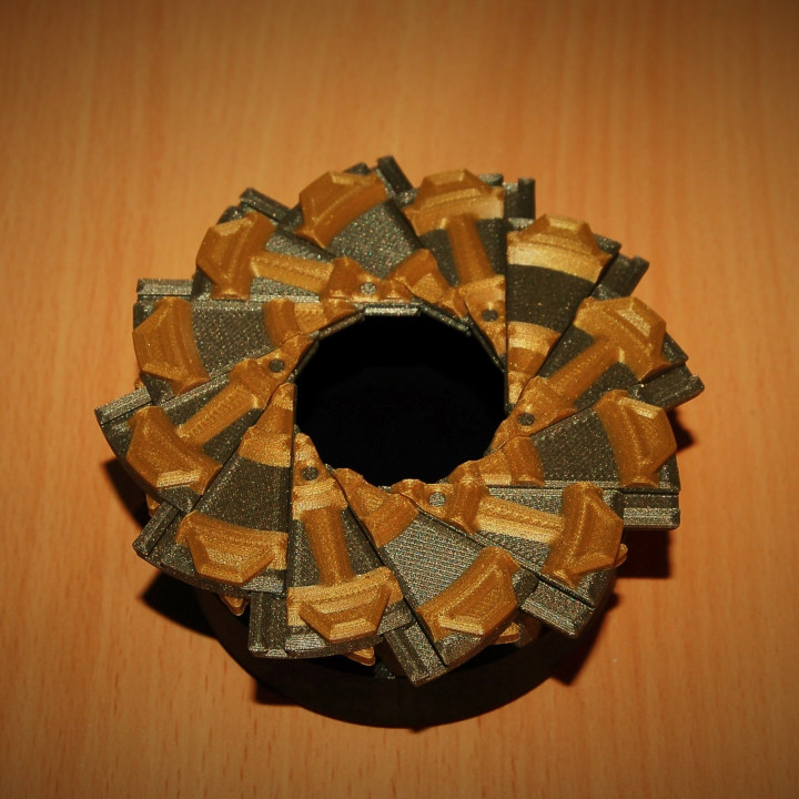 3D Printable Gear Lid - 12 Leaf Aperture Iris Box by Brien Allison