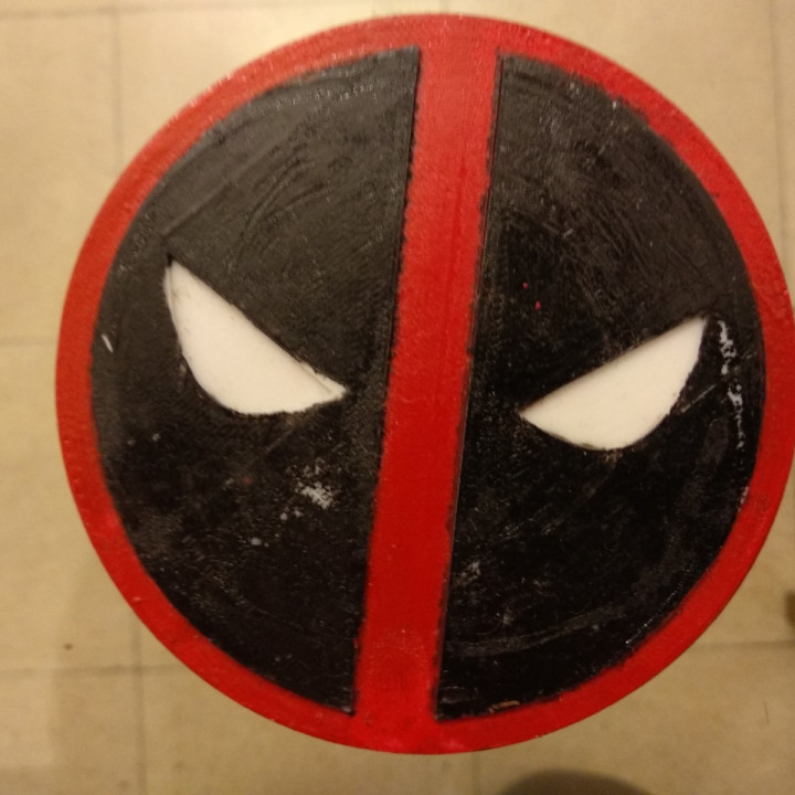 3D Printable Deadpool Coaster + Holder by Omri Gazit