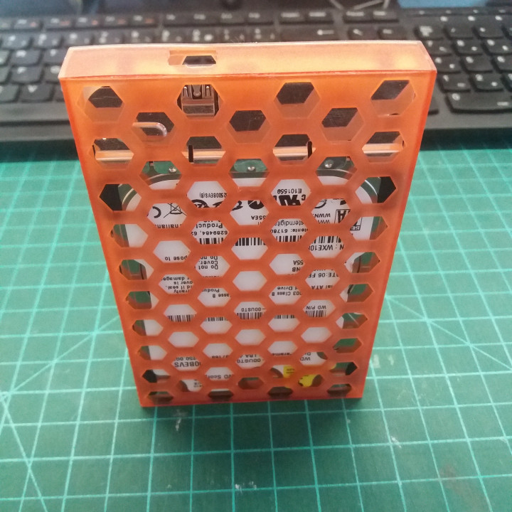 3D Printable hard drive case by eliott juarez