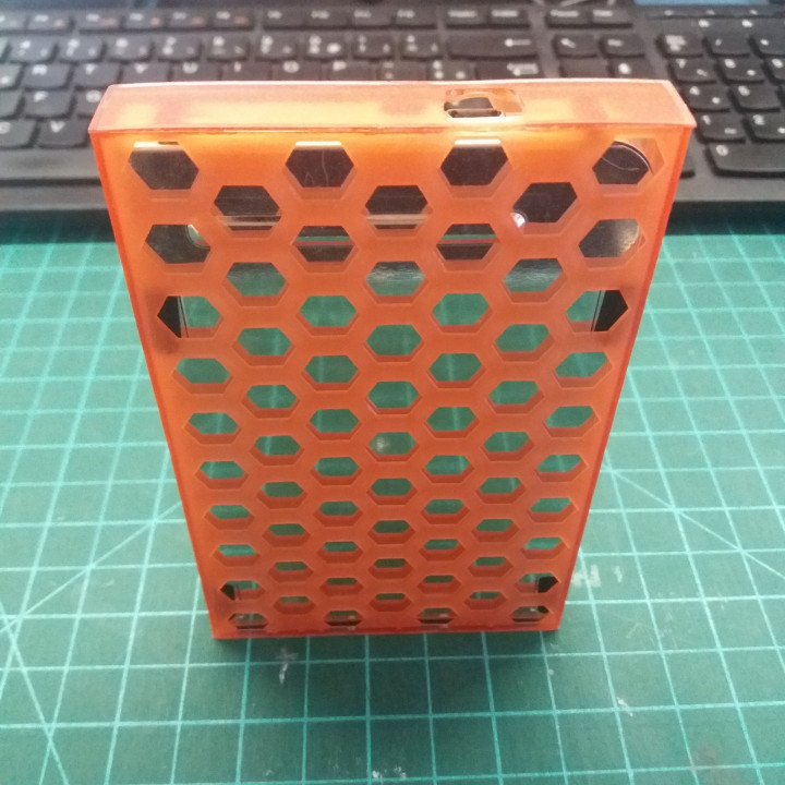 3D Printable hard drive case by eliott juarez