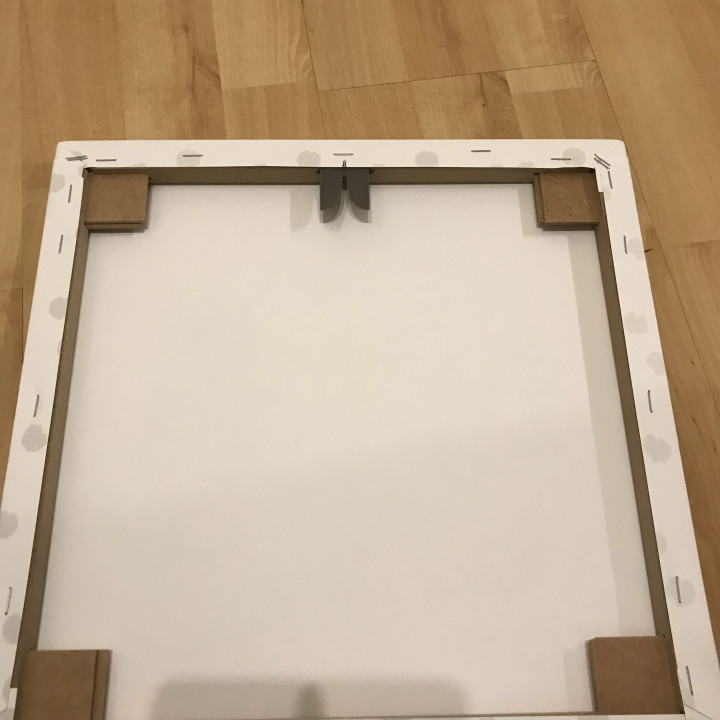 3D Printable Picture Frame Wall Mount by Tobias Schmidt