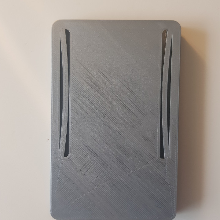 3D Printable Cardprotector by Matthys West