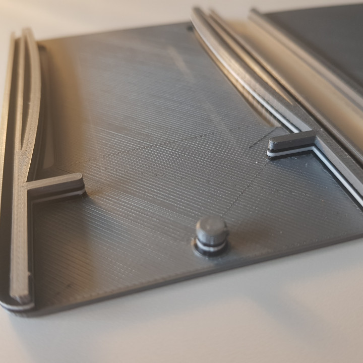 3D Printable Cardprotector by Matthys West