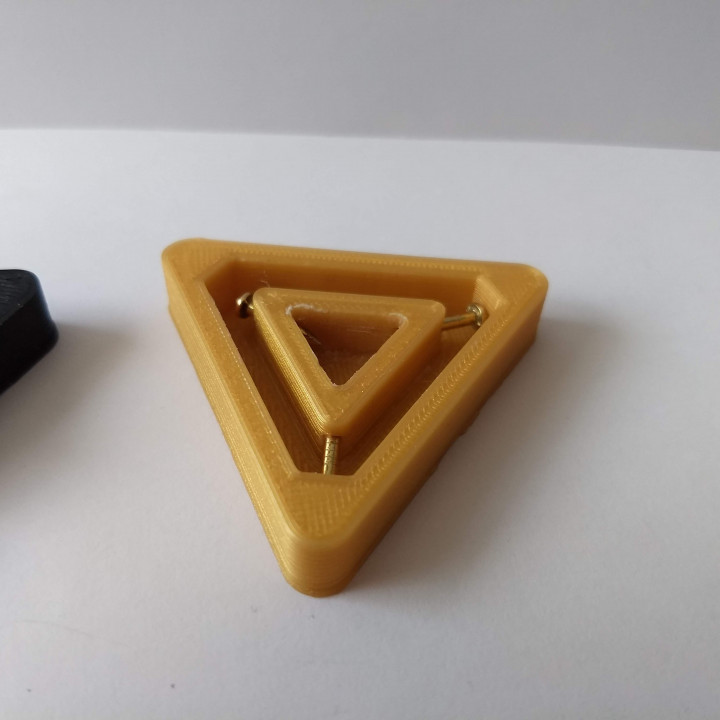 3D Printable Triangle Puzzle III by EL3D