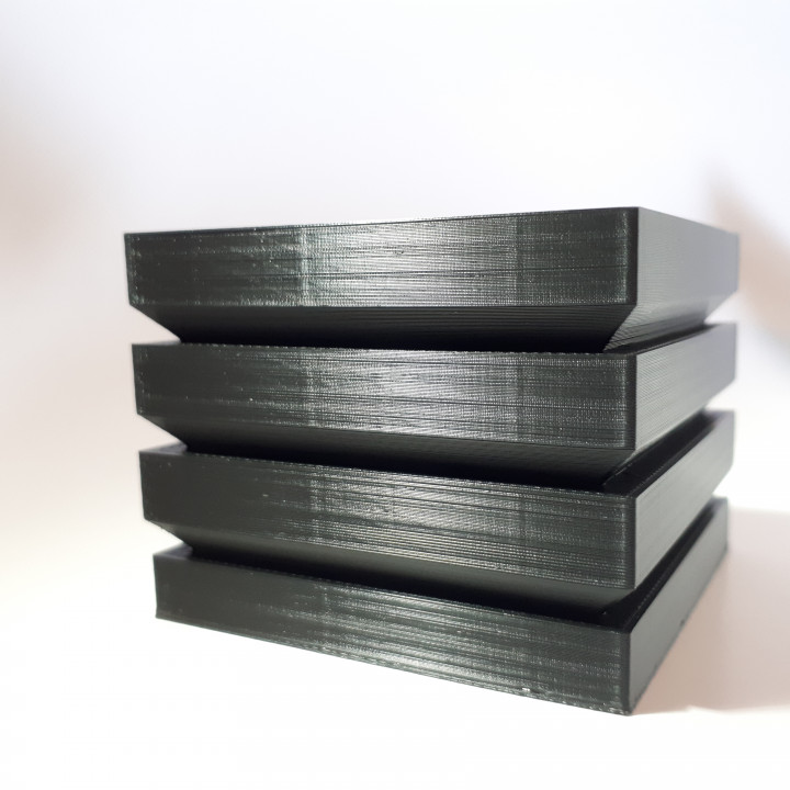 3D Printable Extrusion Issue Test Cube by Calum Goudie