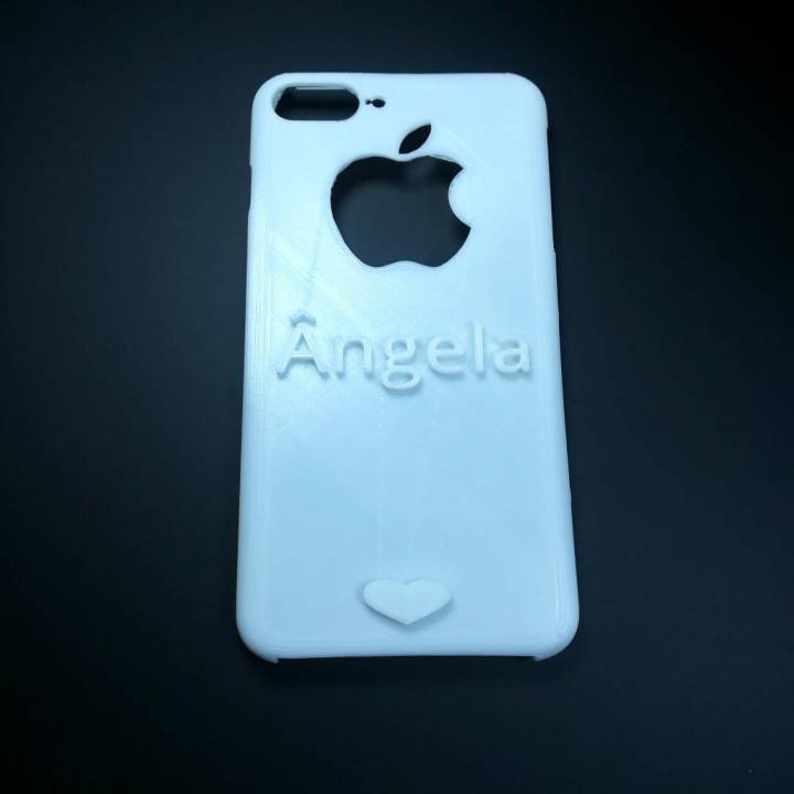 3D Printable Copy of Iphone 7 case with name by Luciano Furlanetto