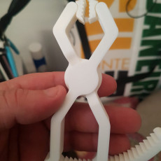 3D Printable Ratchet clamp print-in-place by Luis Carreño