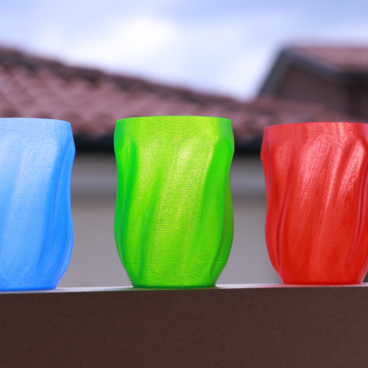 3D Printable PETG CUP for a colored kitchen! by Gianluca Rolle