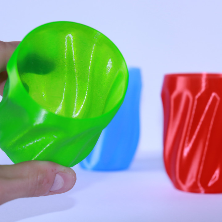3D Printable PETG CUP for a colored kitchen! by Gianluca Rolle