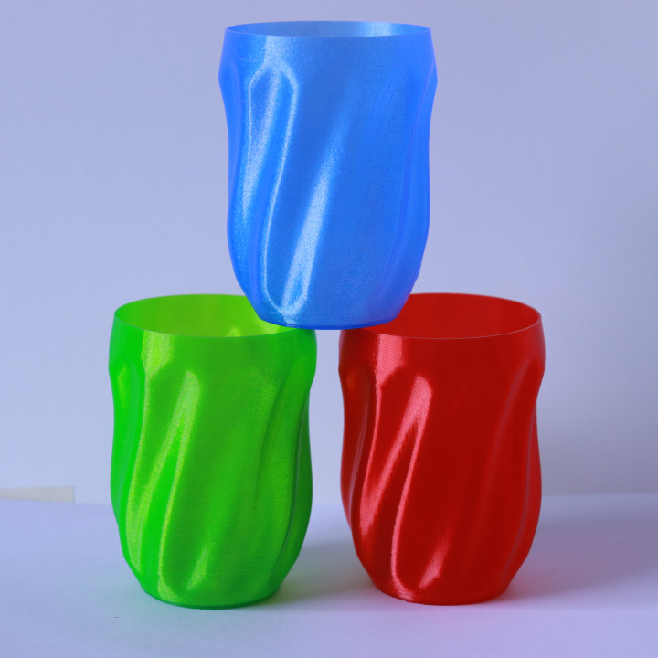 3D Printable PETG CUP for a colored kitchen! by Gianluca Rolle