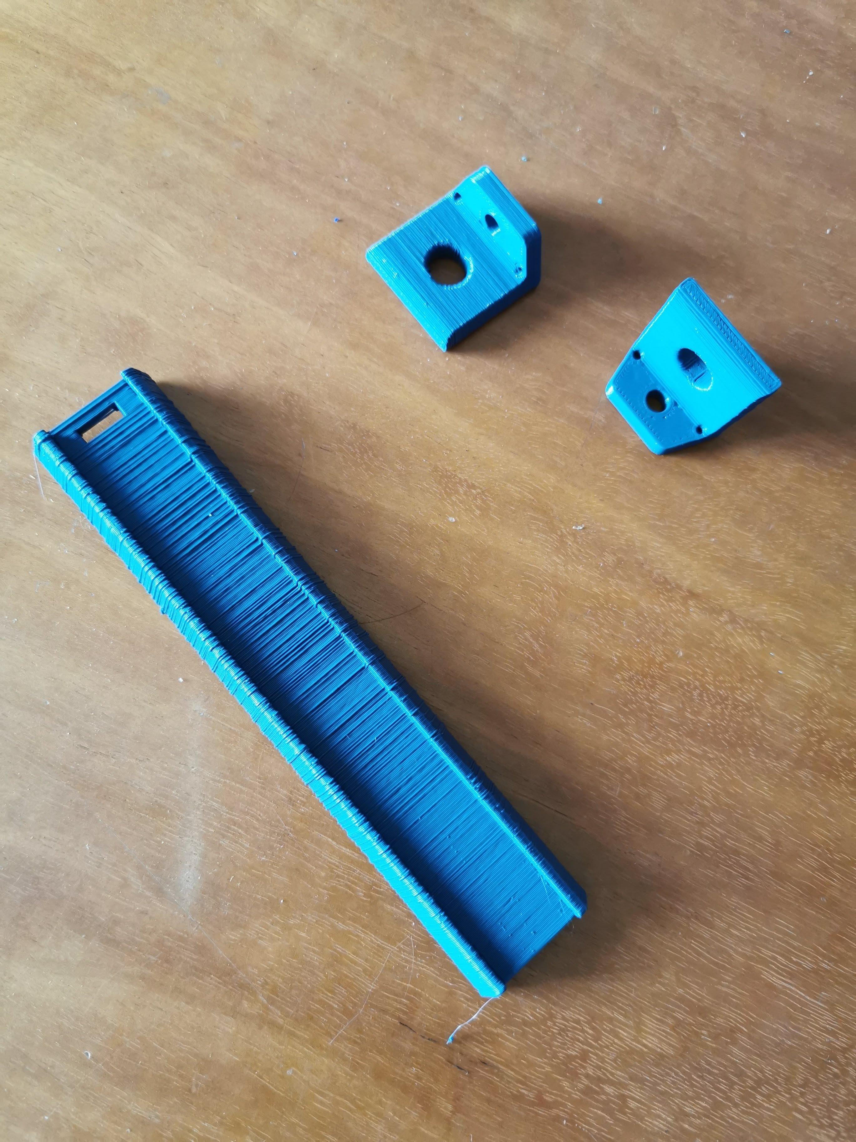 3D Printable Led strip holder by Suhaib