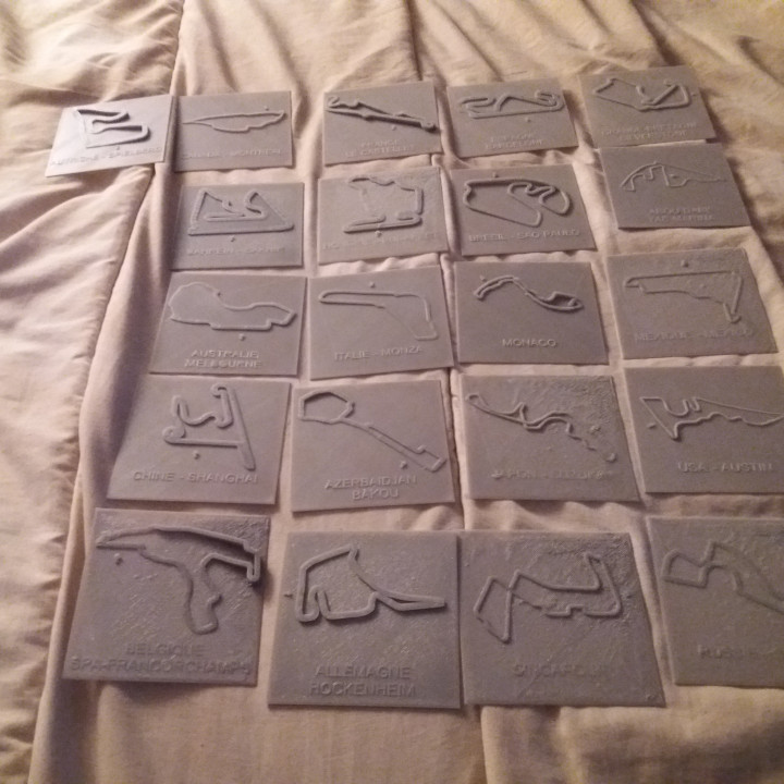 3D Printable F1 Tracks with elevation by Thom By