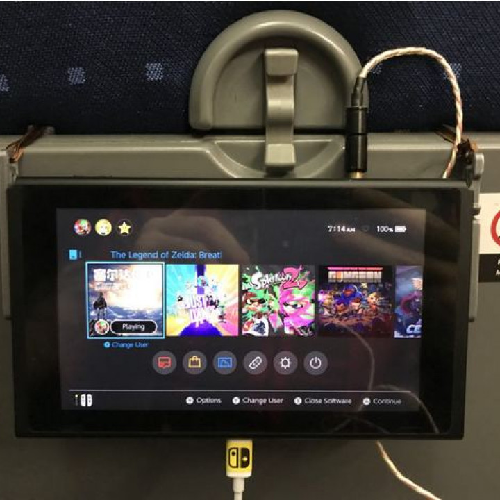 3D Printable Nintendo Switch hanger(mount) for plane & train tray table ...