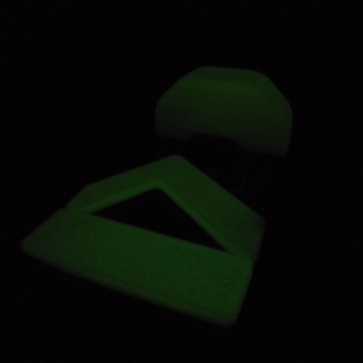 3D Printable Emergency panic lights by Tibor Rak