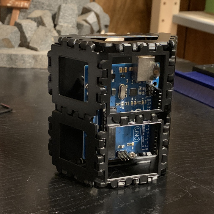 3D Printable Polypanels Arduino Mount by Mike Holczer