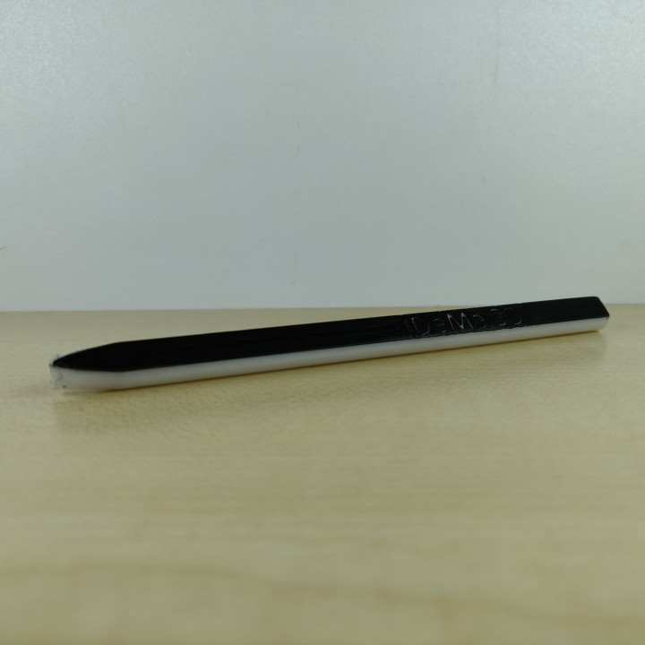 3D Printable Personalized pen by IDeMa 3D