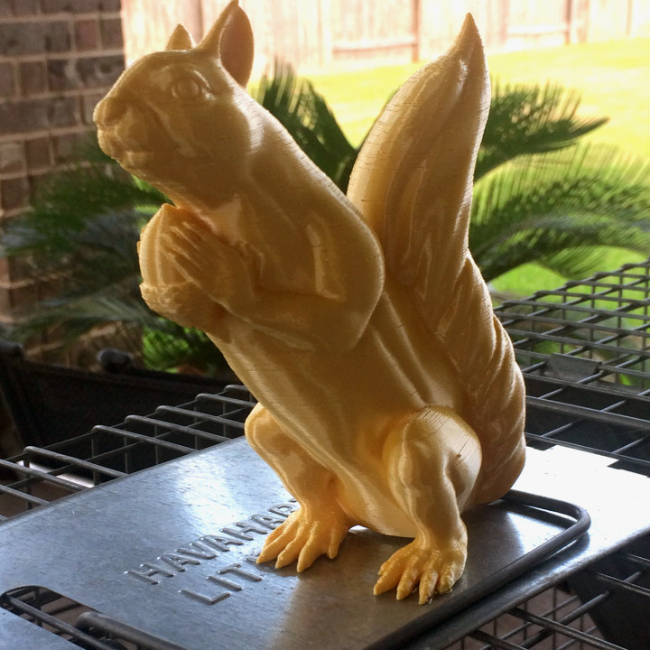 3D Printable Squizzle! A Supports Free Squirrel Sculpt by Louise Driggers