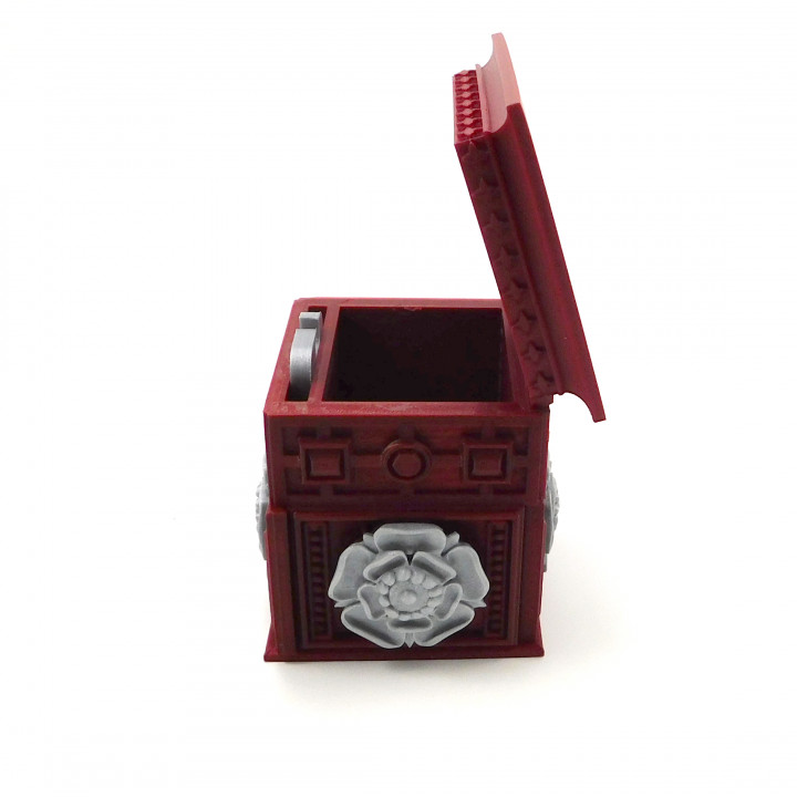 3D Printable The Tudor Rose Box (with secret lock) by Louise Driggers