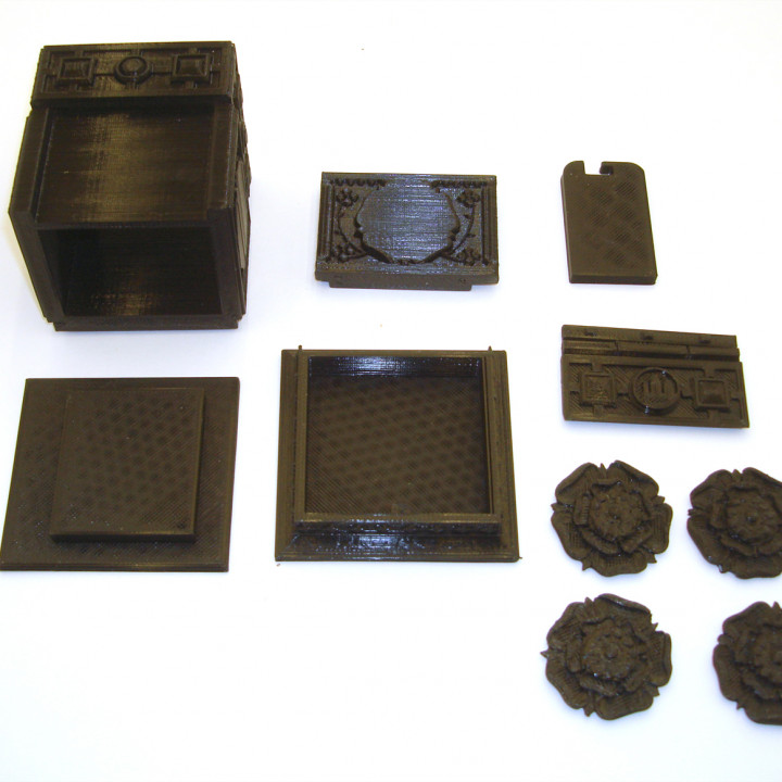 3D Printable The Tudor Rose Box (with secret lock) by Louise Driggers