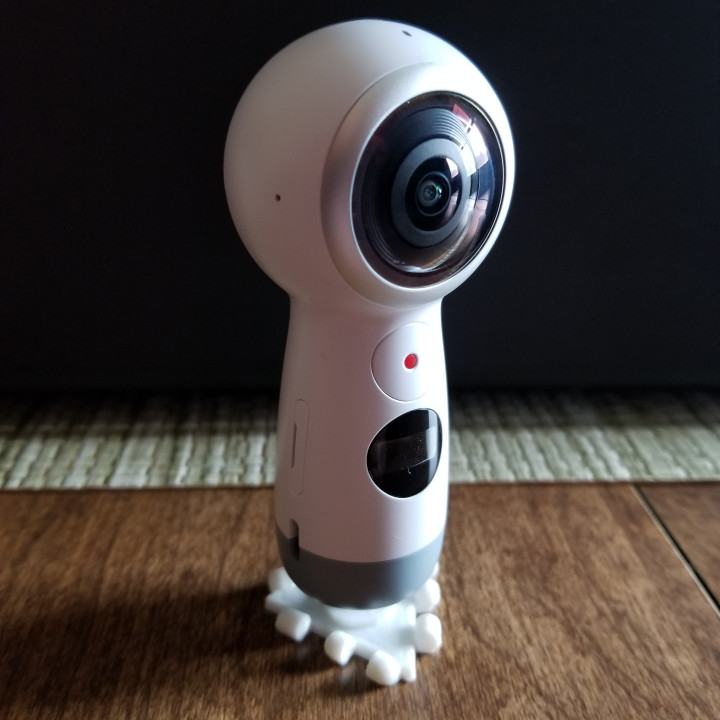 3D Printable Polypanels Triangle Camera Mount by Keith Lampe