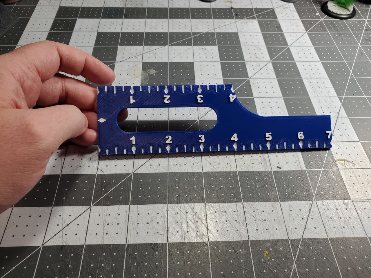 3D Printable Fantasy Wargame Terrain - Movement Ruler by brander roullett